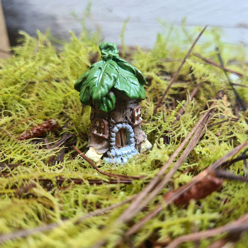 Mini Leaf House – Flower and Twig Nursery